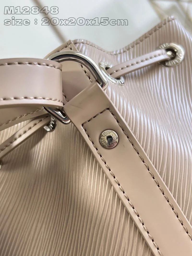 Top match Louis Vuitton Bucket Bags