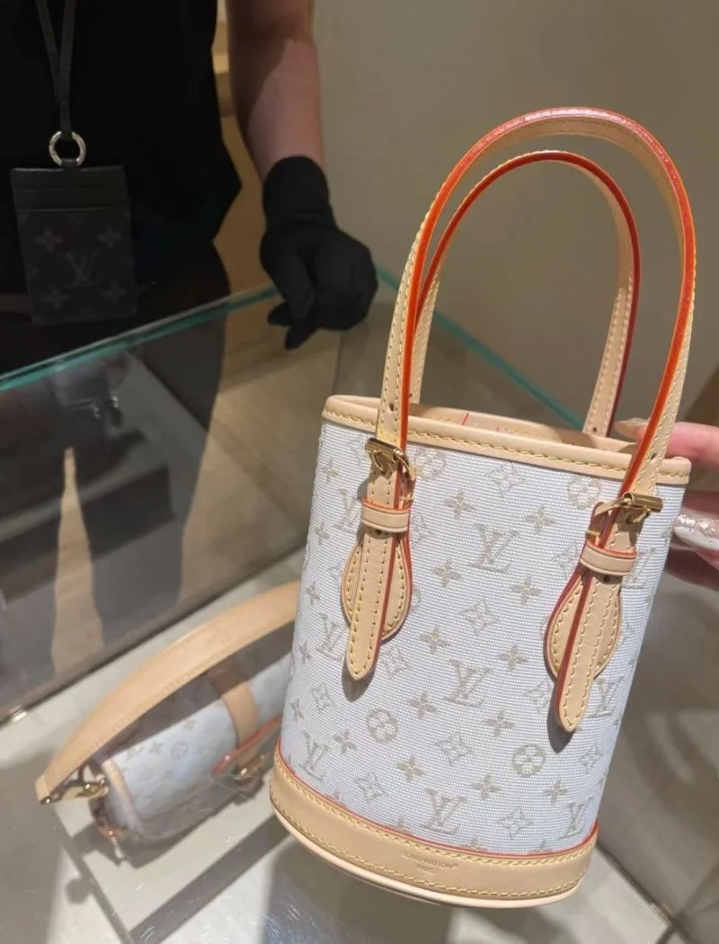 Inexpensive Louis Vuitton Bucket Bags