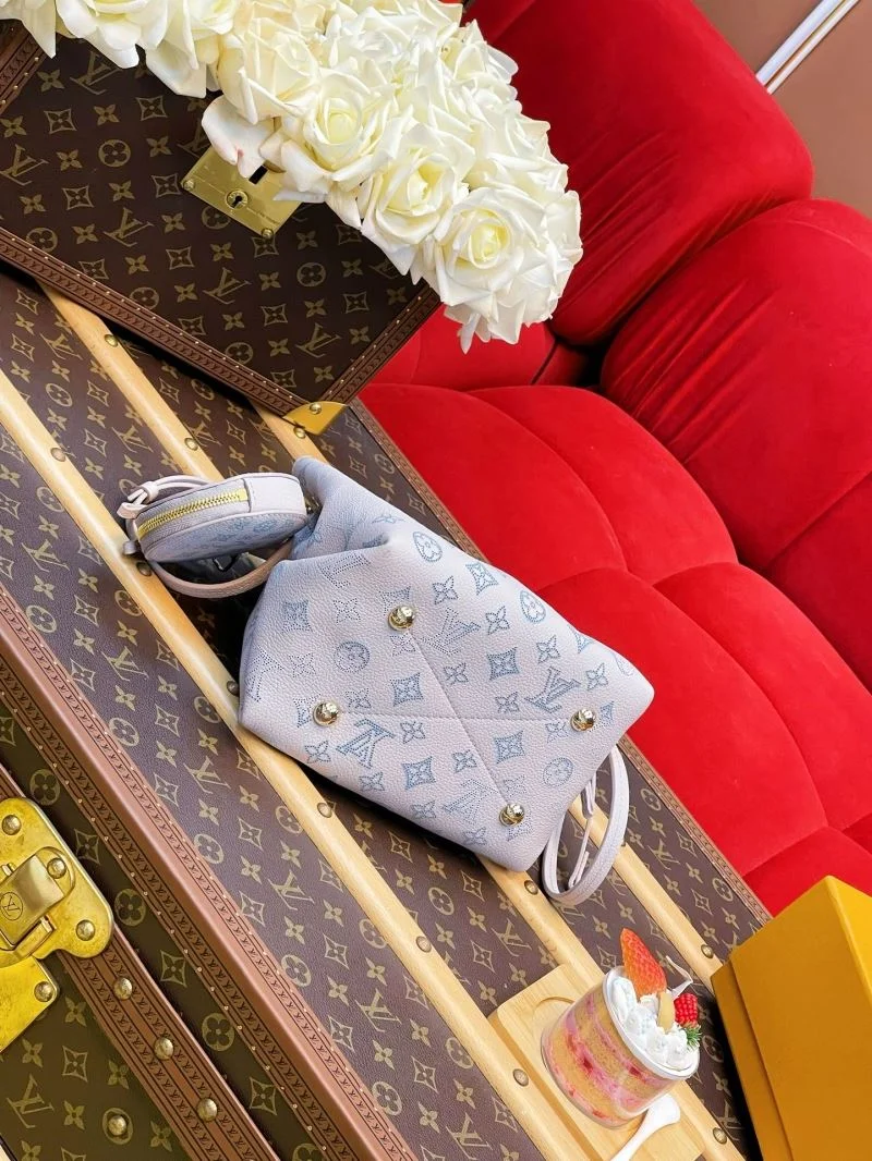 Inexpensive Louis Vuitton Bucket Bags
