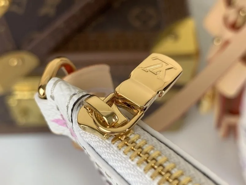 High fidelity Louis Vuitton Bucket Bags