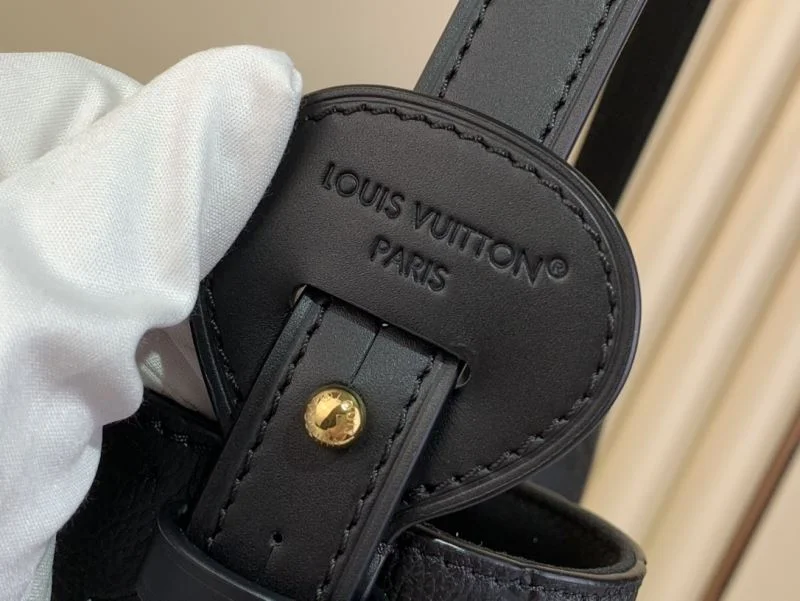 Brand-authenticated Louis Vuitton Bucket Bags