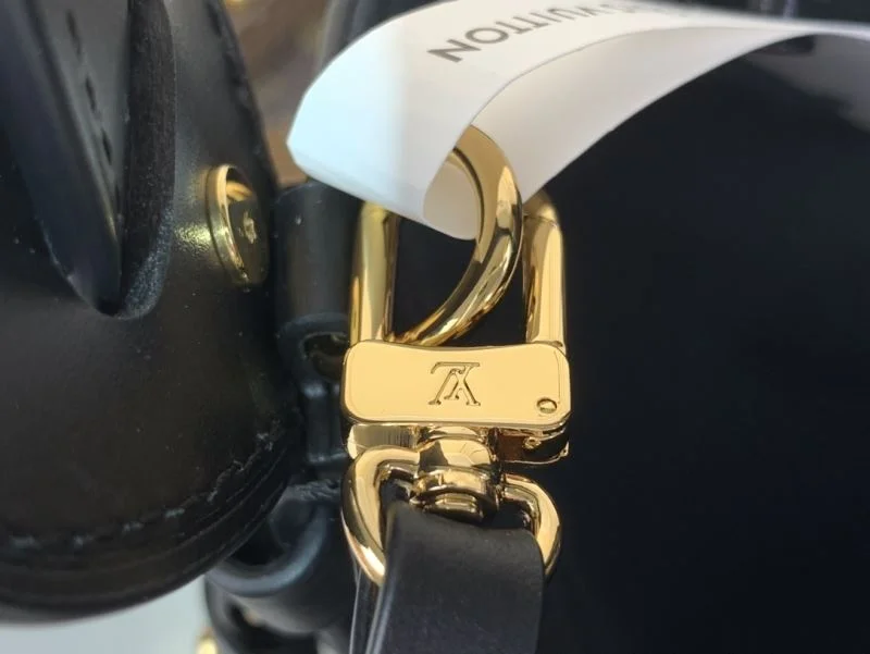 Brand-authenticated Louis Vuitton Bucket Bags
