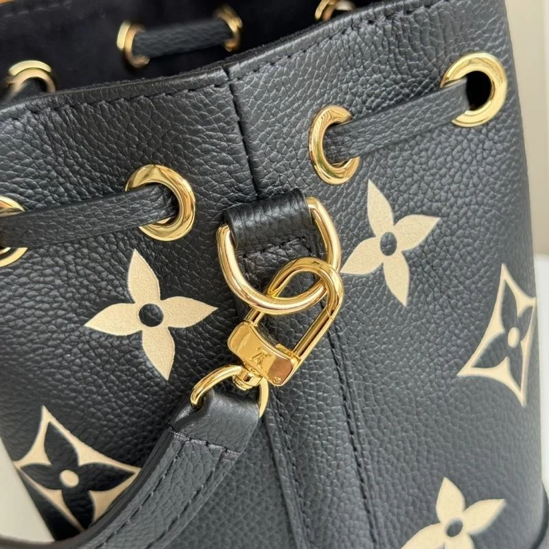 Bargain Louis Vuitton Bucket Bags