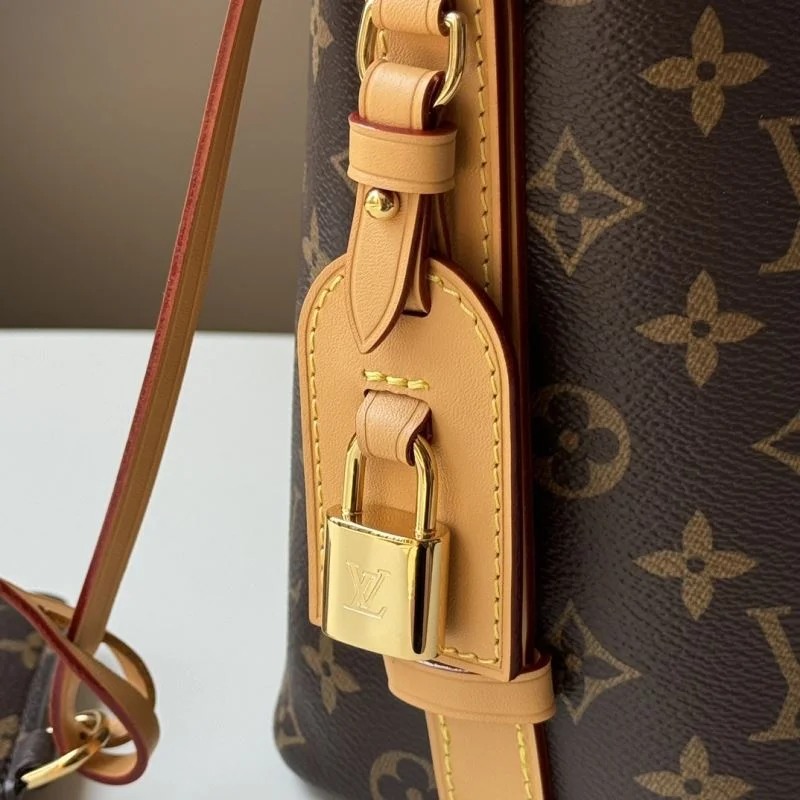 Accurate model Louis Vuitton Bucket Bags