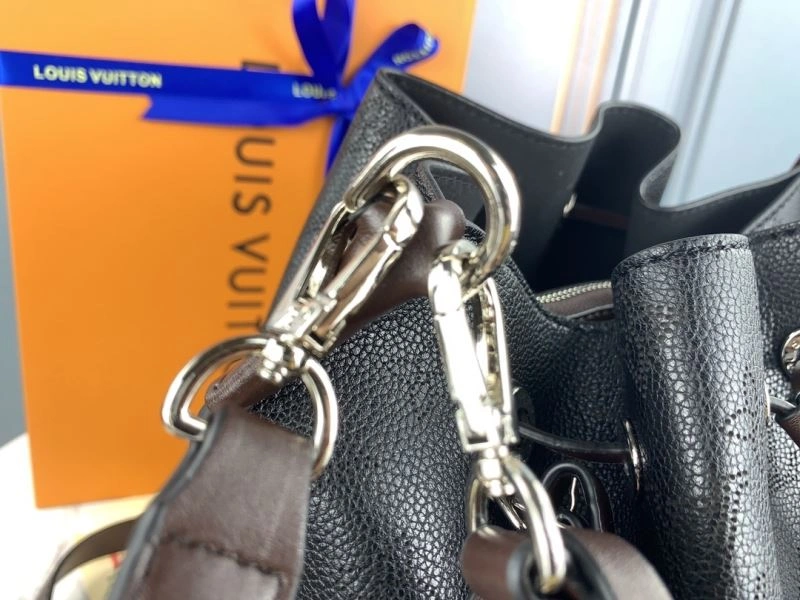Discounted Louis Vuitton Bucket Bags