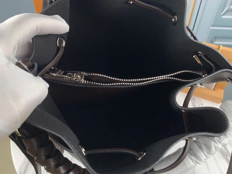 Discounted Louis Vuitton Bucket Bags