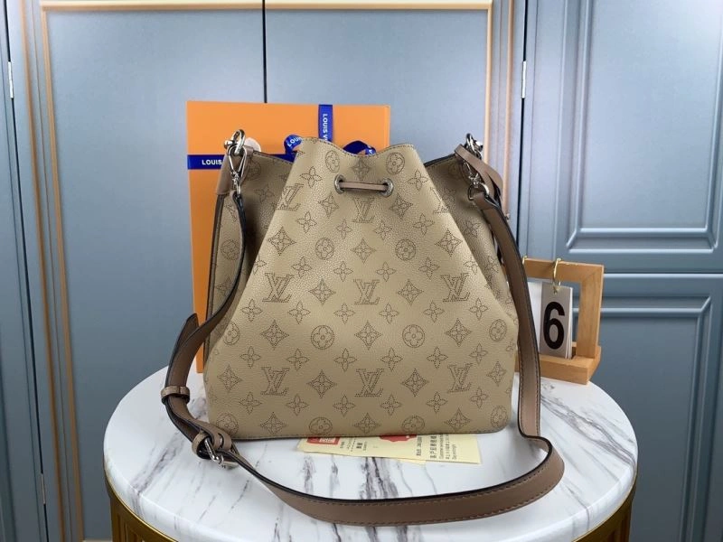 Top match Louis Vuitton Bucket Bags