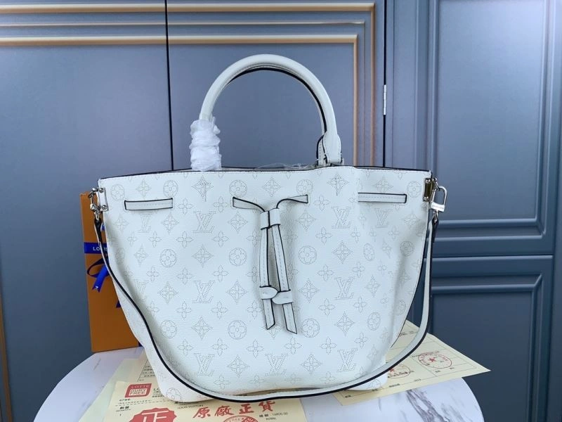 Cut-rate Louis Vuitton Bucket Bags