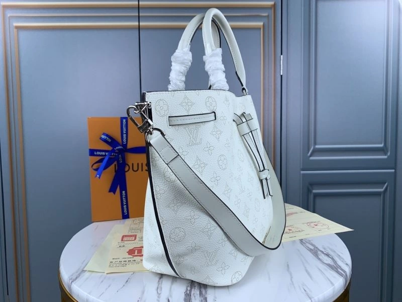 Cut-rate Louis Vuitton Bucket Bags