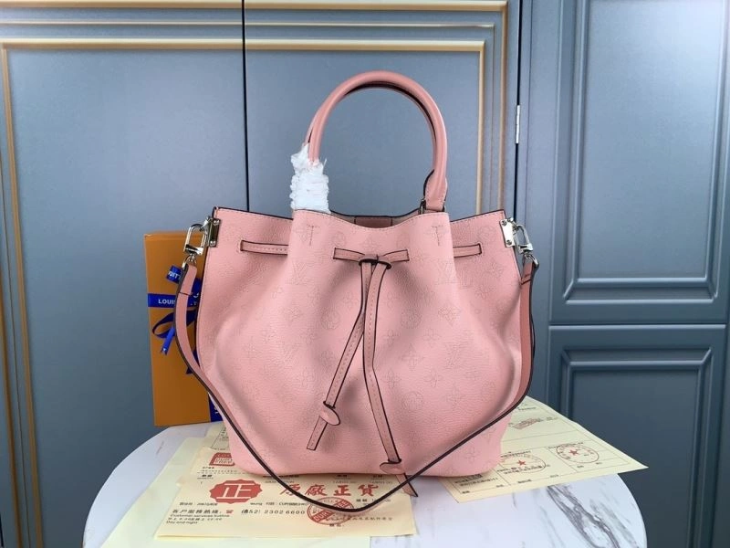Low-cost Louis Vuitton Bucket Bags