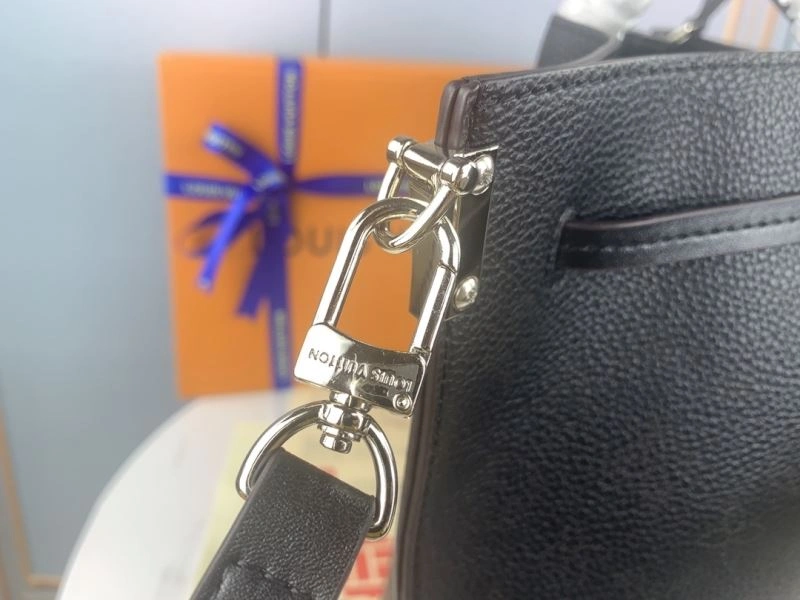 Low-cost Louis Vuitton Bucket Bags