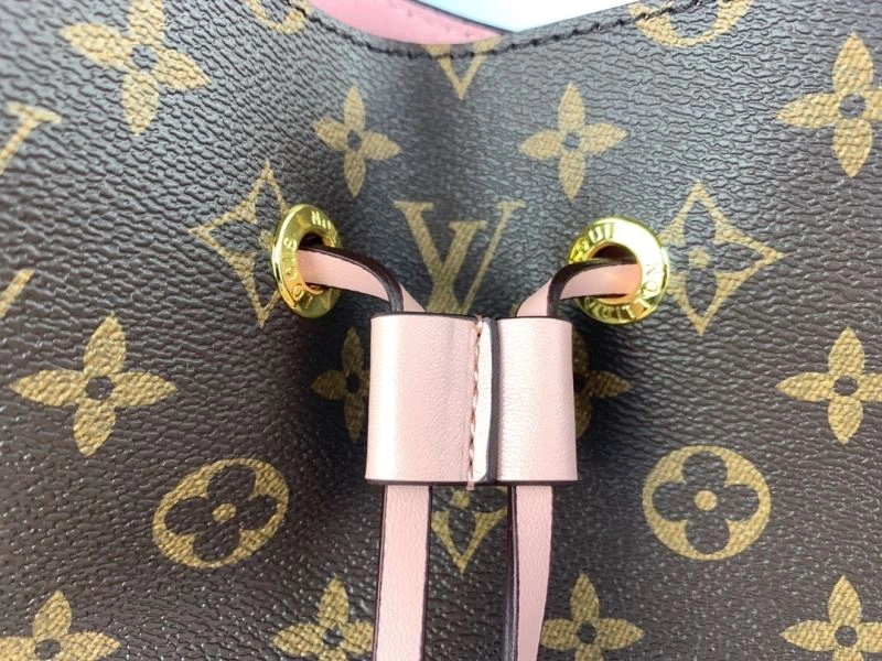 Top match Louis Vuitton Bucket Bags