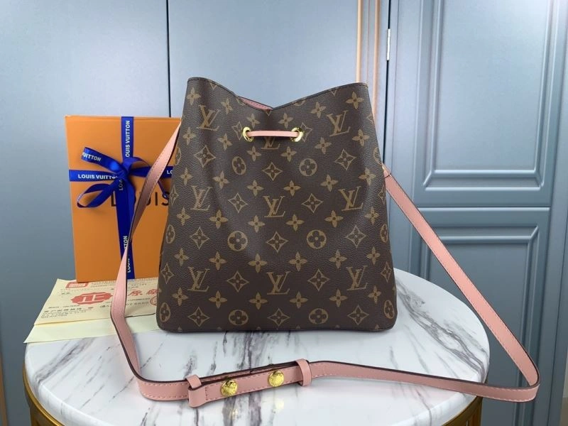 Top match Louis Vuitton Bucket Bags