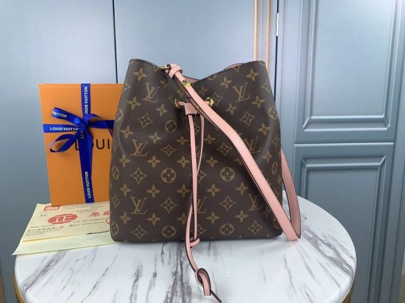 Top match Louis Vuitton Bucket Bags