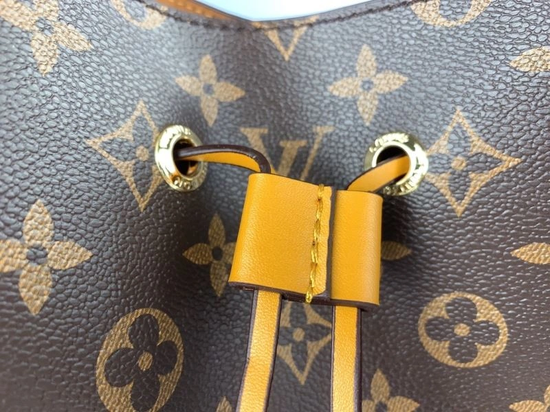 Accurate model Louis Vuitton Bucket Bags