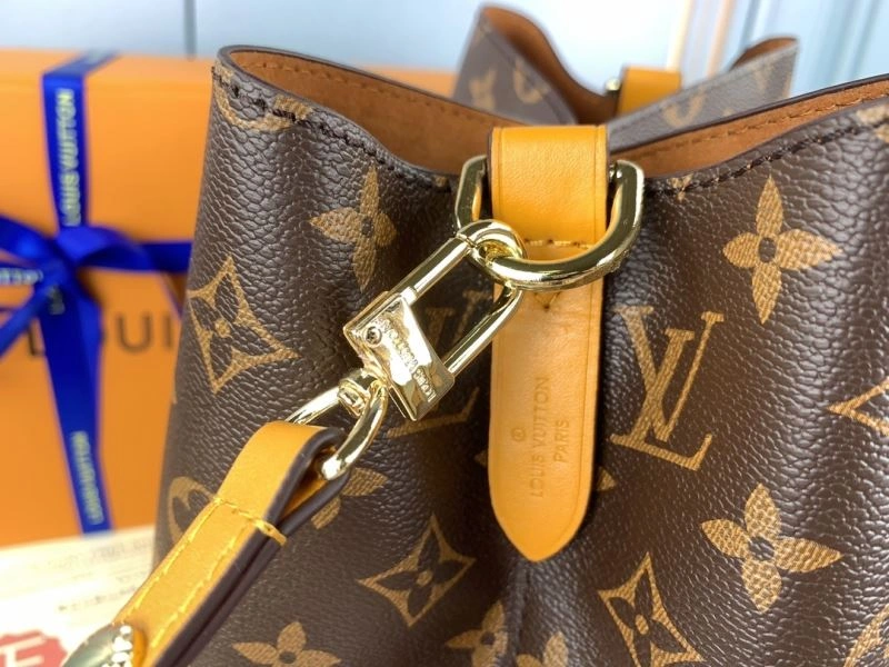 Accurate model Louis Vuitton Bucket Bags