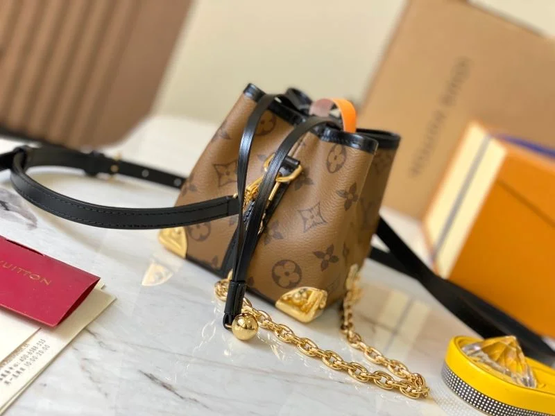 Low-cost Louis Vuitton Bucket Bags