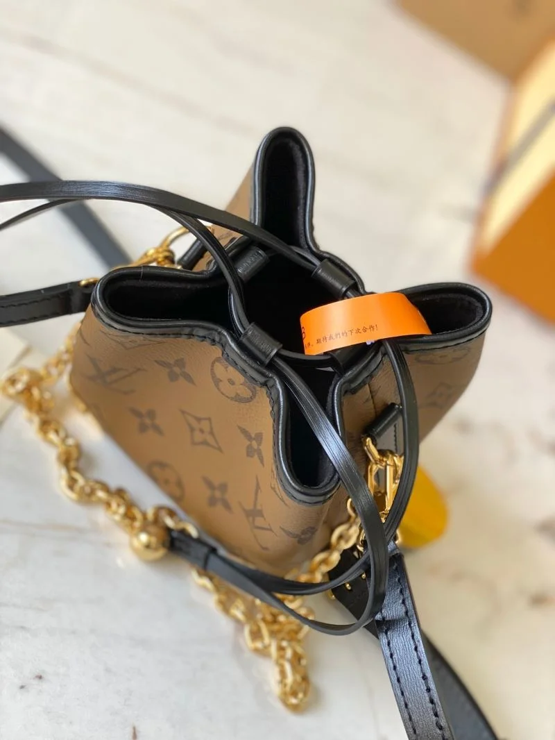 Low-cost Louis Vuitton Bucket Bags