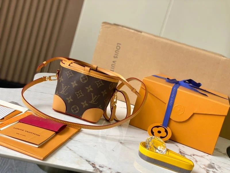 Brand-authenticated Louis Vuitton Bucket Bags