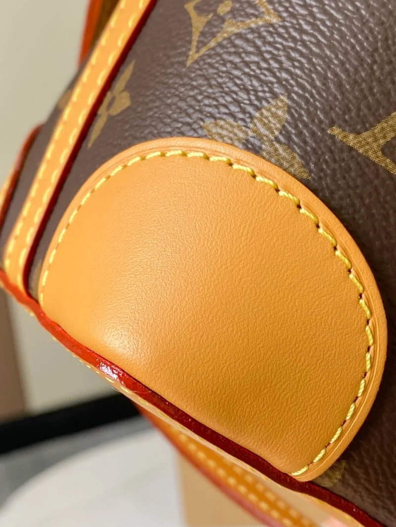 Brand-authenticated Louis Vuitton Bucket Bags
