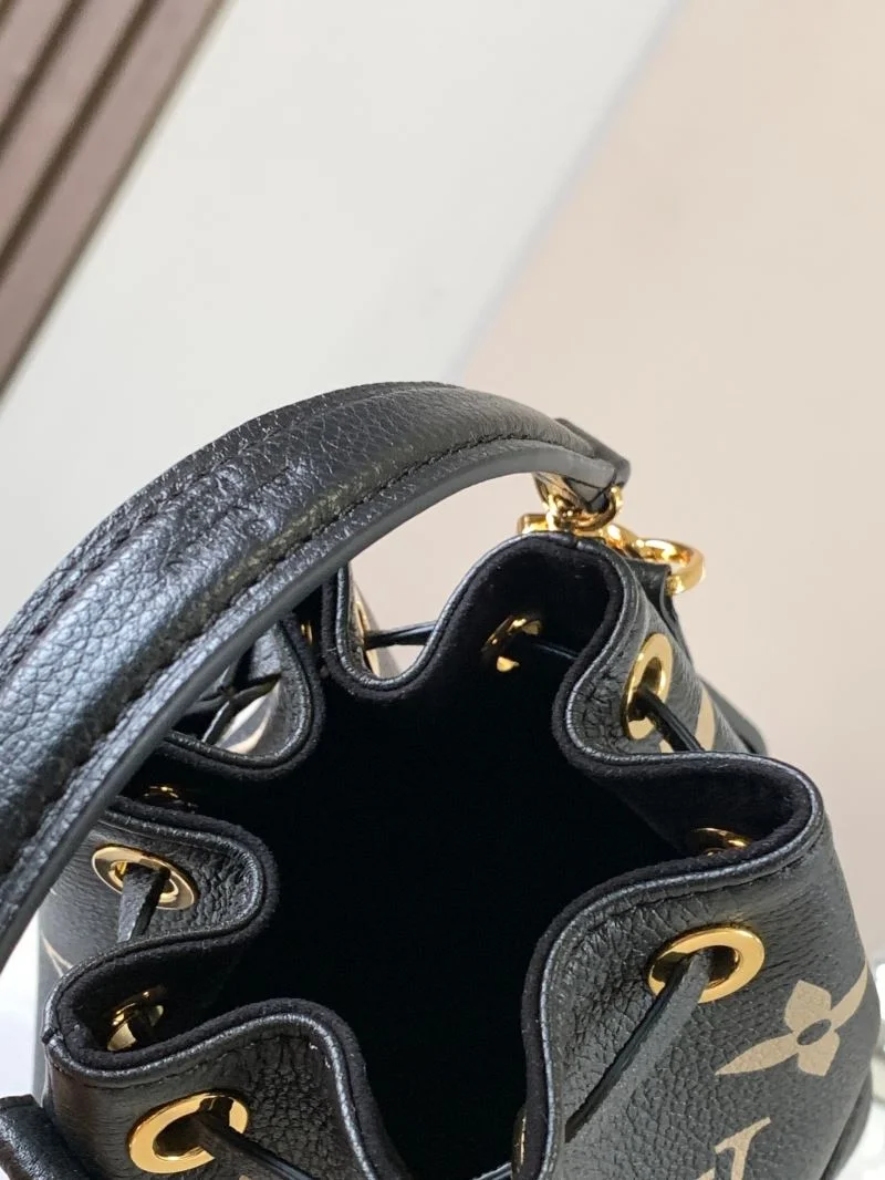 Top match Louis Vuitton Bucket Bags