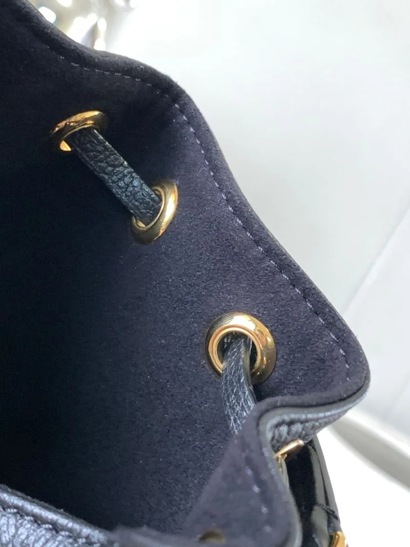 Top match Louis Vuitton Bucket Bags