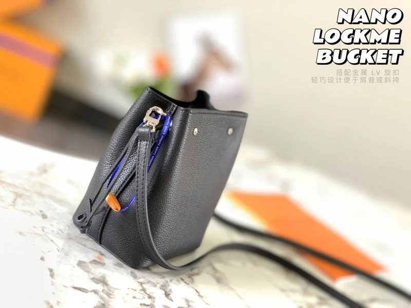 Accurate model Louis Vuitton Bucket Bags