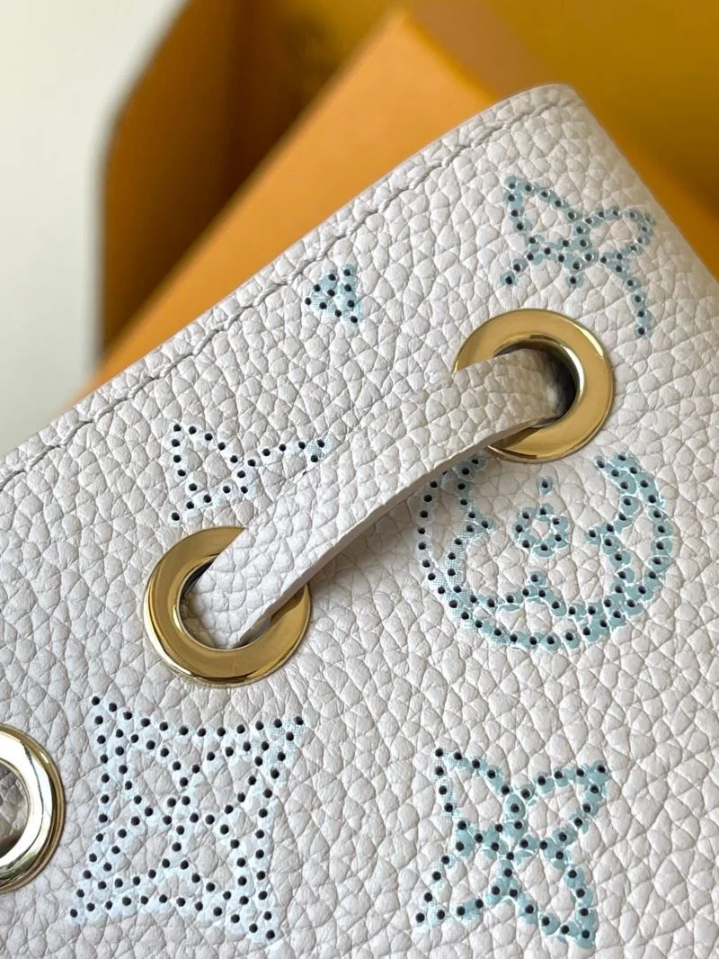 Low-cost Louis Vuitton Bucket Bags