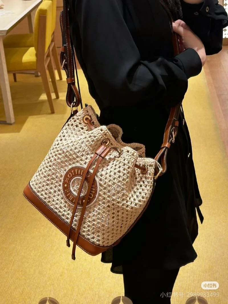 Brand-authenticated Louis Vuitton Bucket Bags
