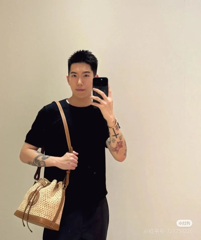 Brand-authenticated Louis Vuitton Bucket Bags