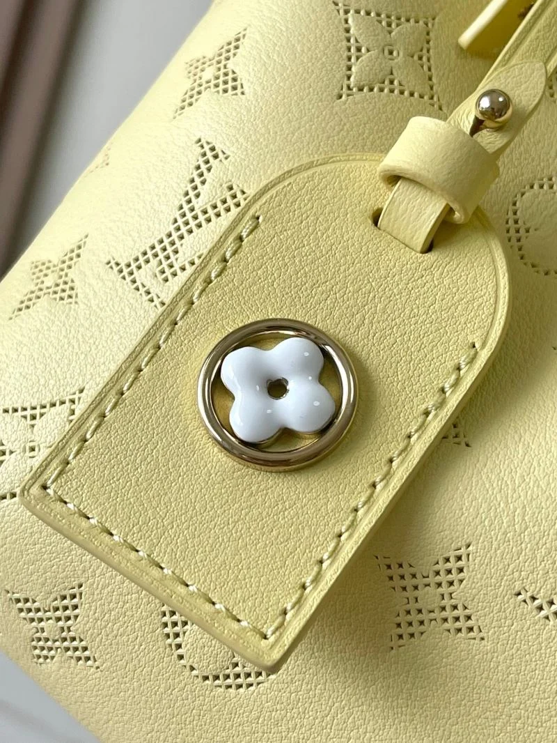 High fidelity Louis Vuitton Bucket Bags