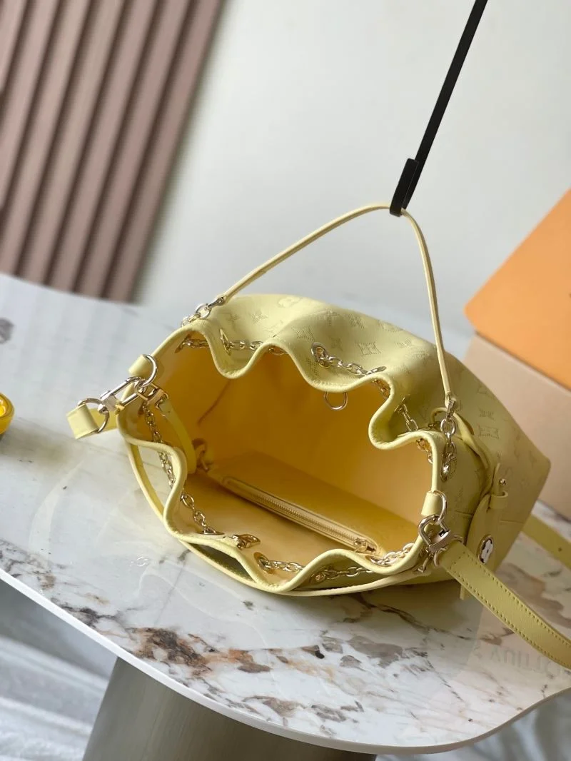 High fidelity Louis Vuitton Bucket Bags