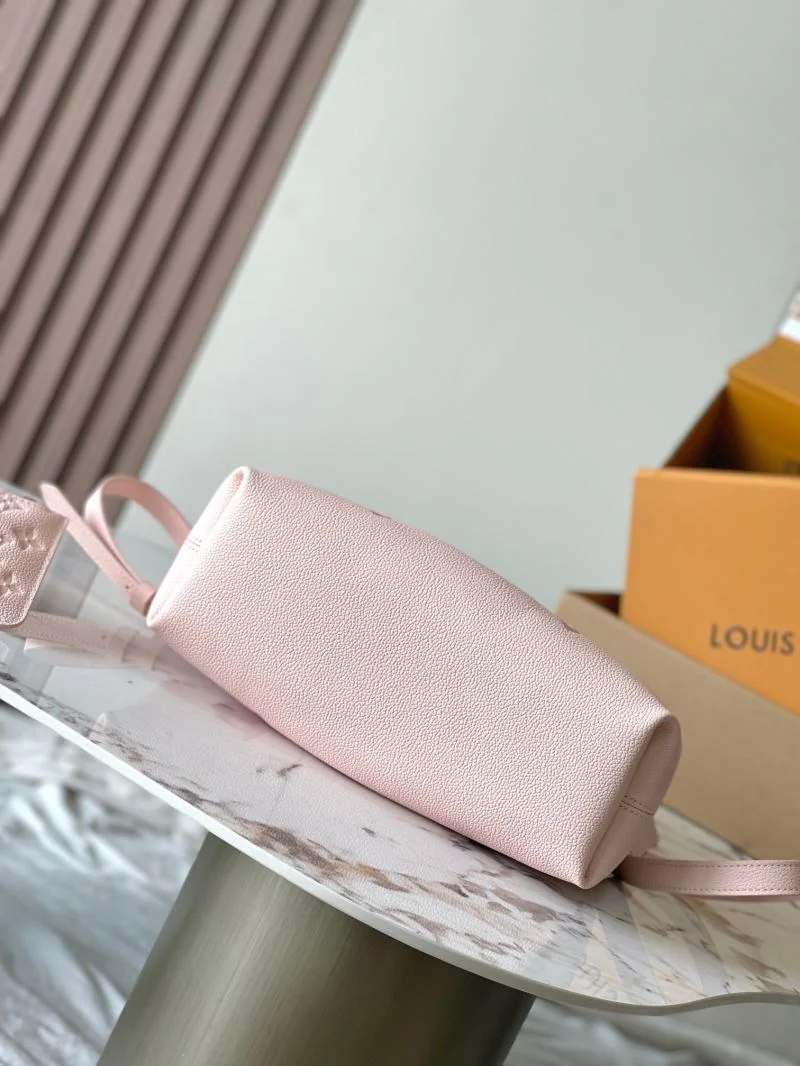 Top match Louis Vuitton Bucket Bags