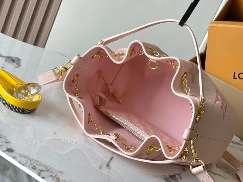Top match Louis Vuitton Bucket Bags