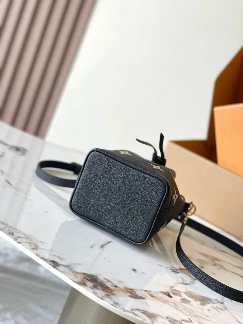 Top match Louis Vuitton Bucket Bags