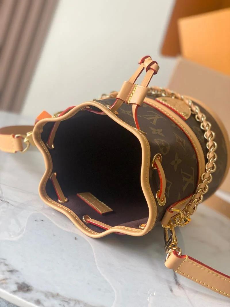 Accurate model Louis Vuitton Bucket Bags