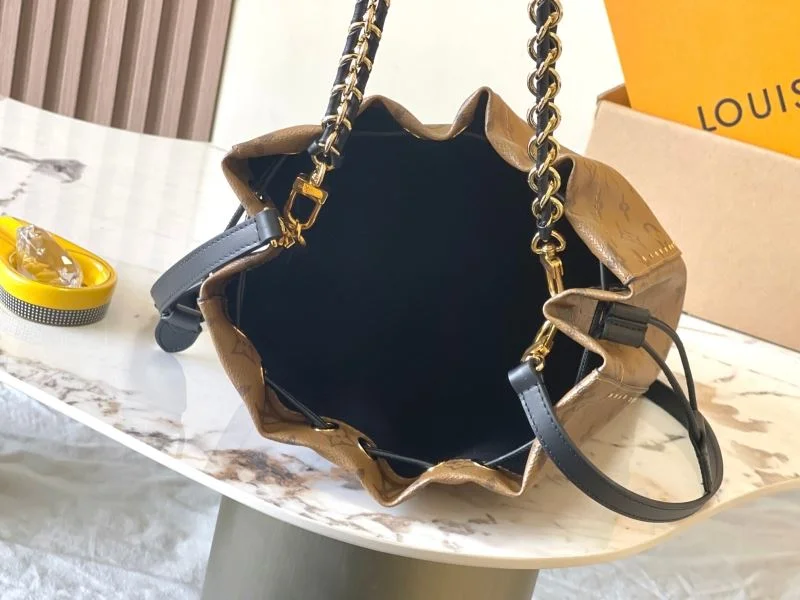 Low-cost Louis Vuitton Bucket Bags