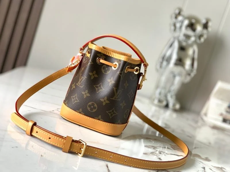 High fidelity Louis Vuitton Bucket Bags