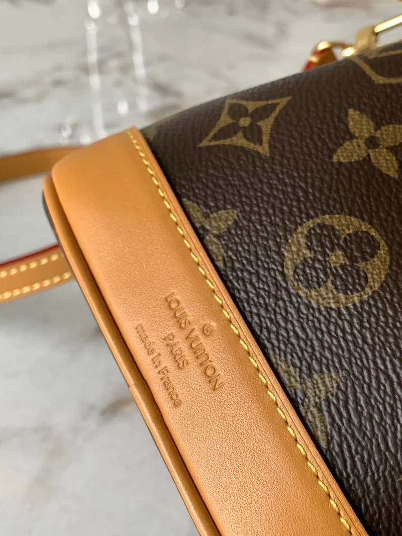 High fidelity Louis Vuitton Bucket Bags