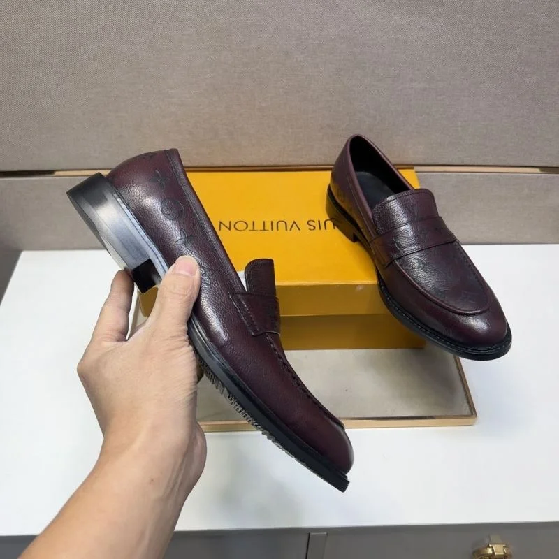 Accurate model Louis Vuitton Business Shoes