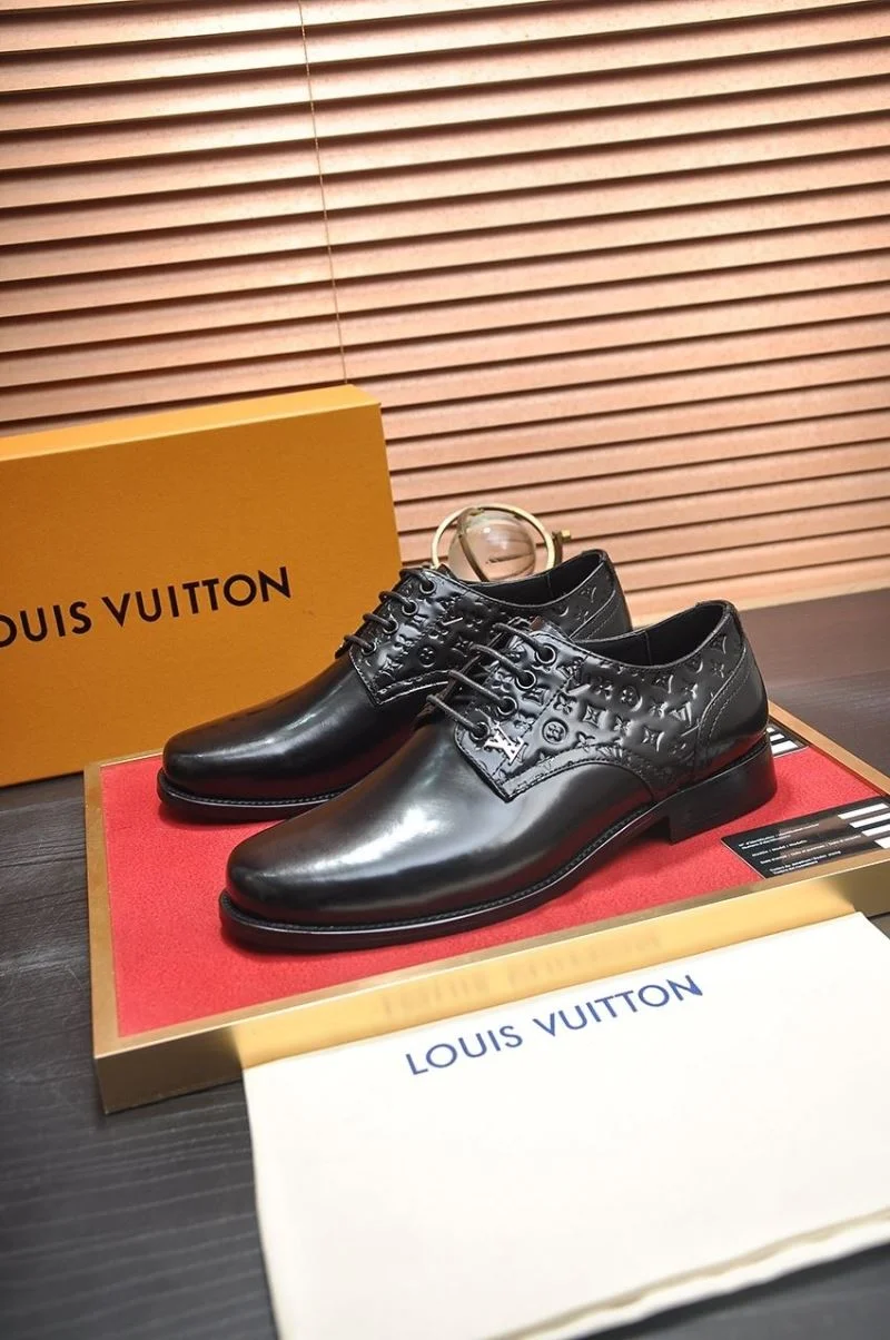 Accurate model Louis Vuitton Business Shoes