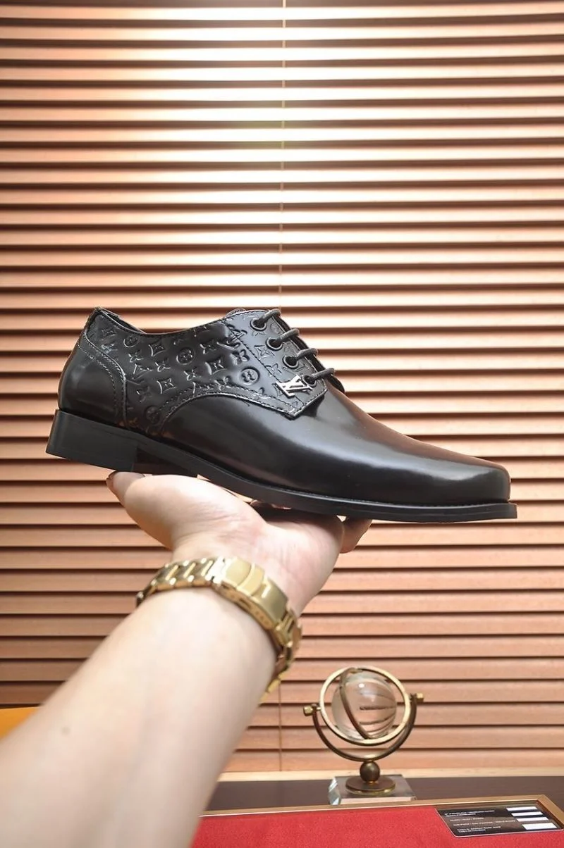 Accurate model Louis Vuitton Business Shoes