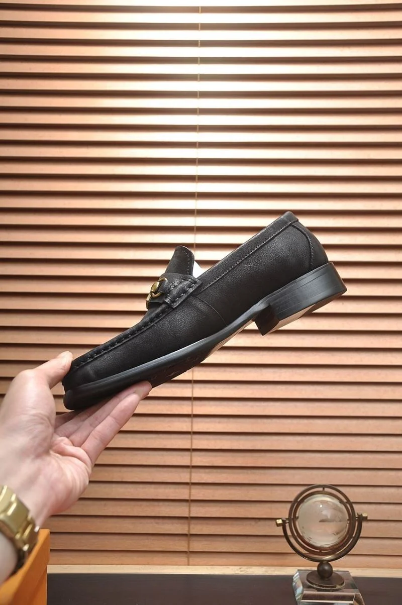 Exact replica Louis Vuitton Business Shoes