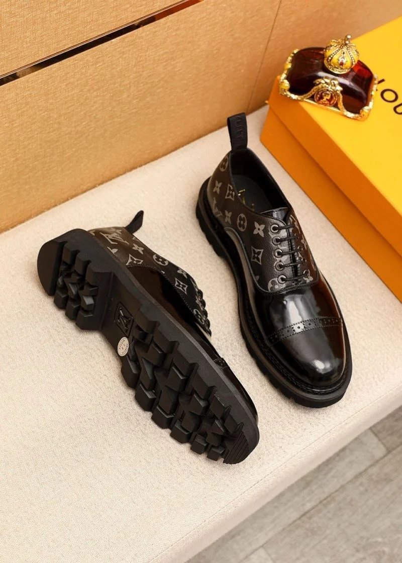 Exact replica Louis Vuitton Business Shoes