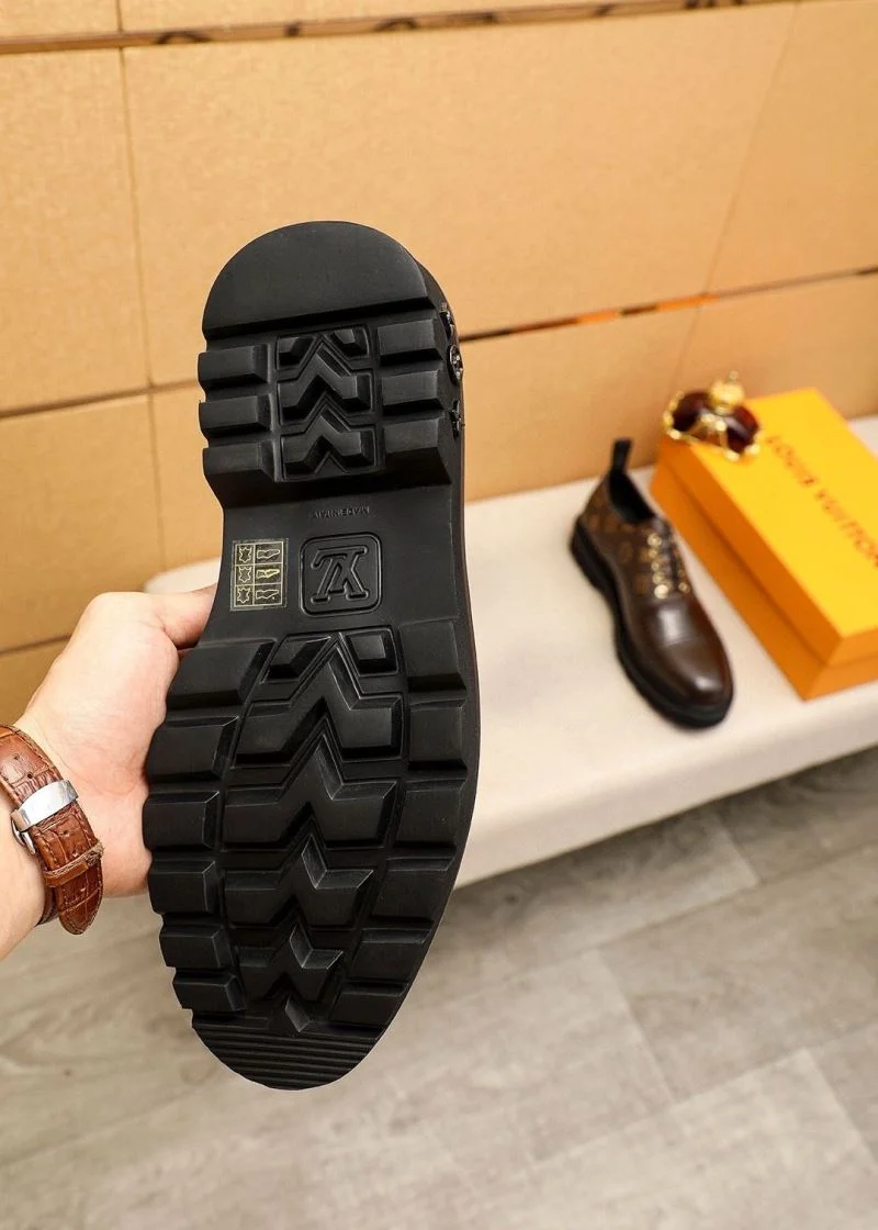 Exact replica Louis Vuitton Business Shoes