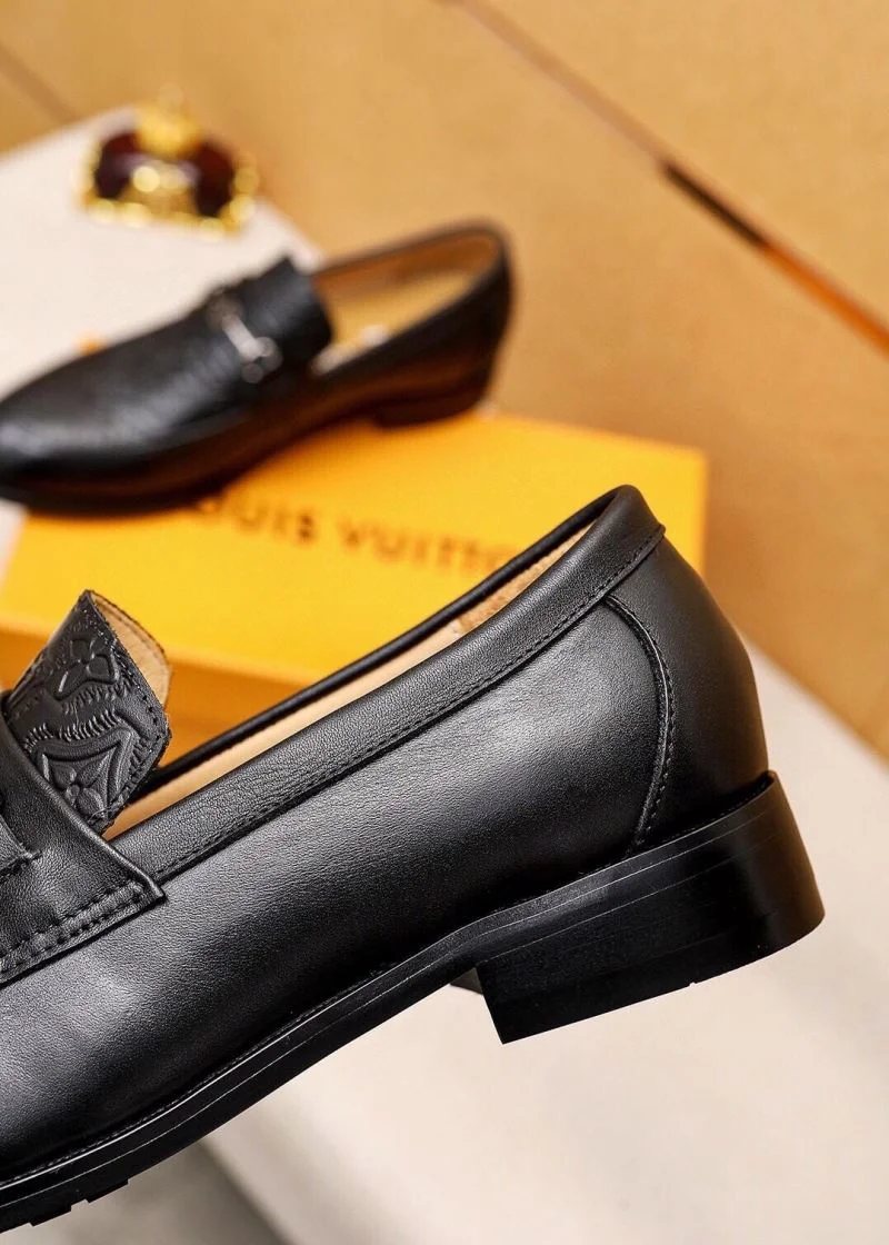Exact replica Louis Vuitton Business Shoes