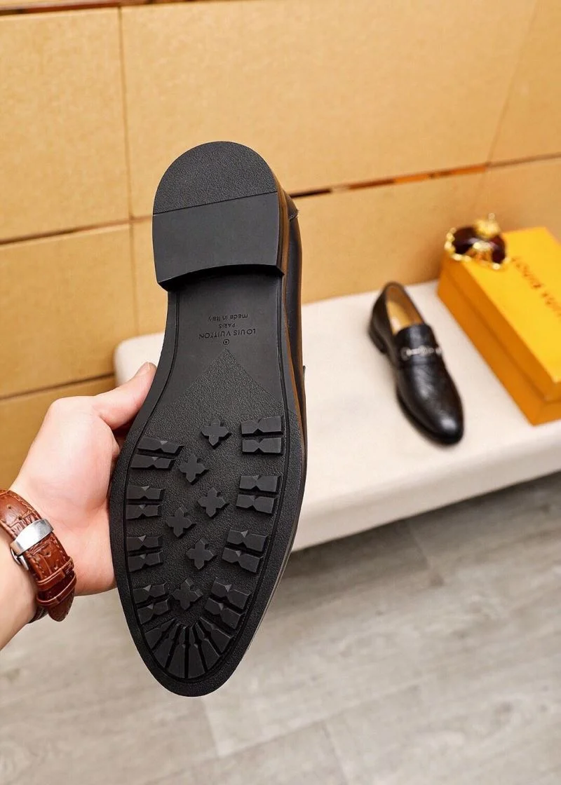 Exact replica Louis Vuitton Business Shoes