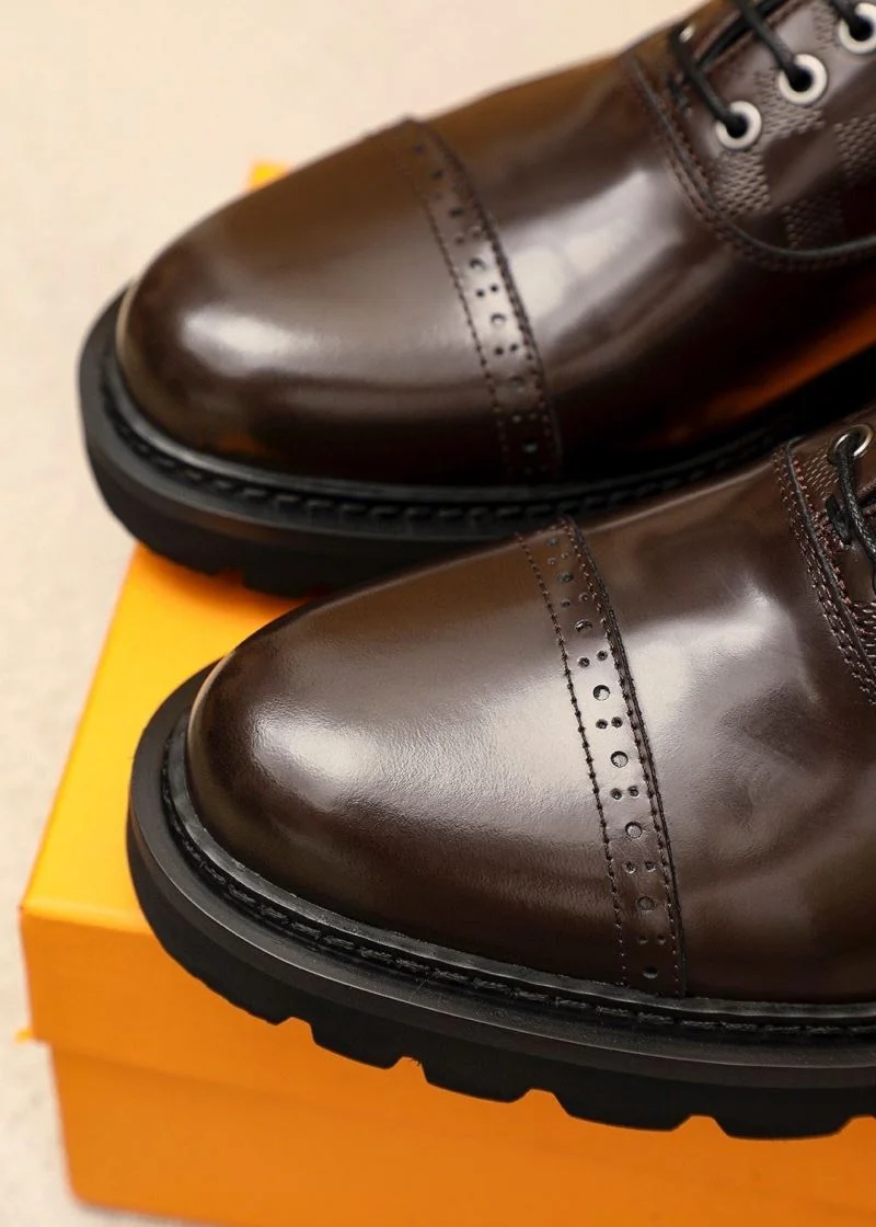 Exact replica Louis Vuitton Business Shoes