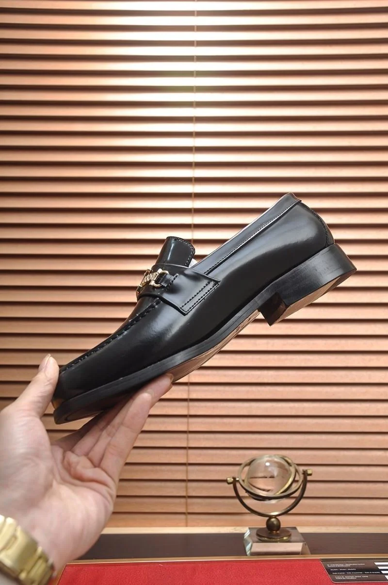 Exact replica Louis Vuitton Business Shoes