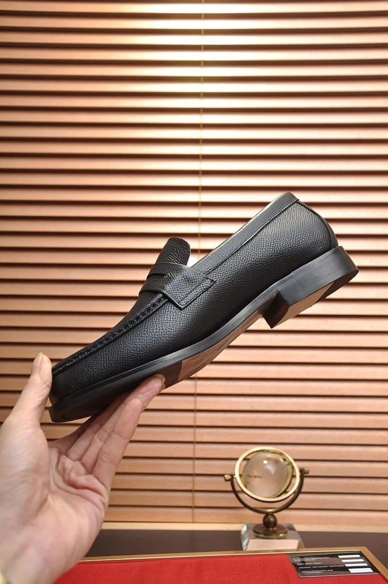 Indistinguishable Louis Vuitton Business Shoes
